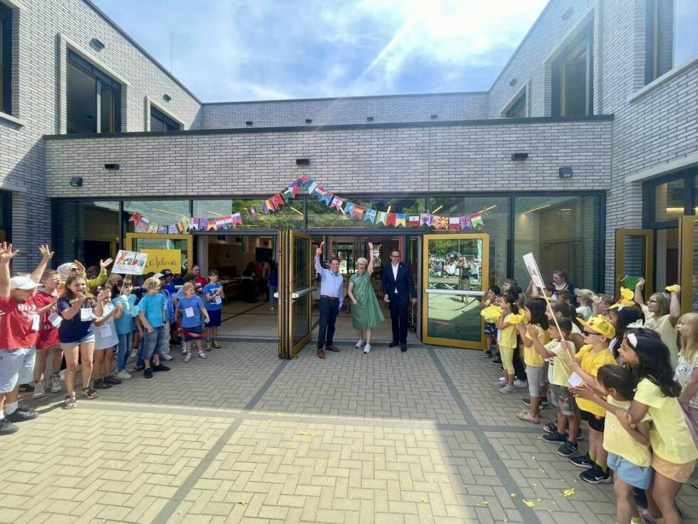 Albert-Schweitzer-Schule in Geldern eingeweiht - Gelderner Baugesellschaft